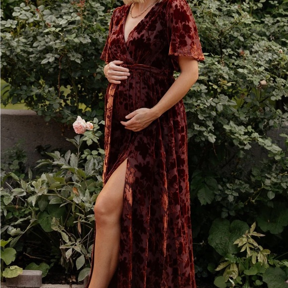 Baltic Born | Dresses | Baltic Born Uma Velvet Maxi Dress Large ...